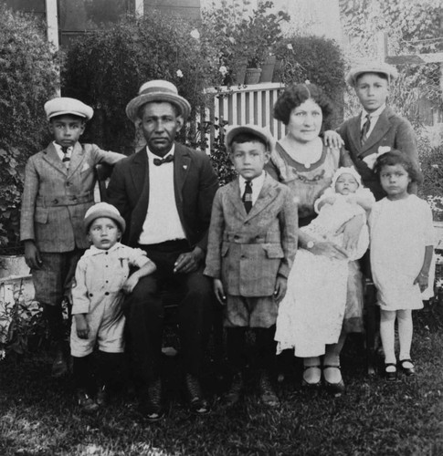 Gomez Family, [graphic] — Calisphere