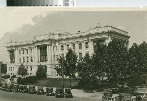 Kern County Courthouse in 1922 — Calisphere