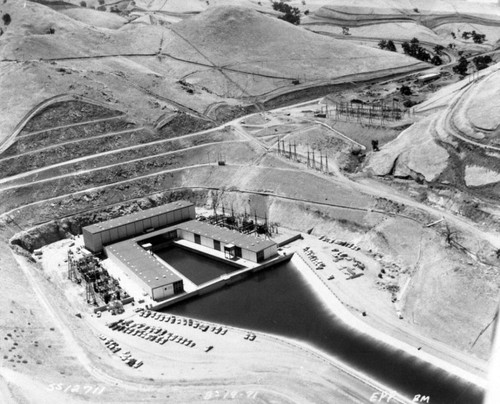 Edmonston Pumping Plant Construction — Calisphere