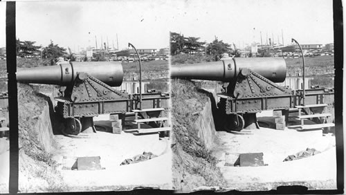 Krupp Gun Mounted Before Old Manila. P.I — Calisphere