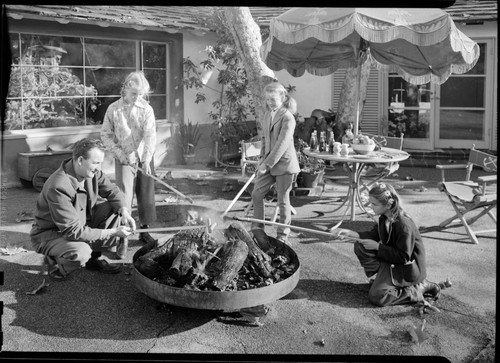 May, Cliff, residence [Cliff May #3]. Cliff May and daughter, left. Two ...