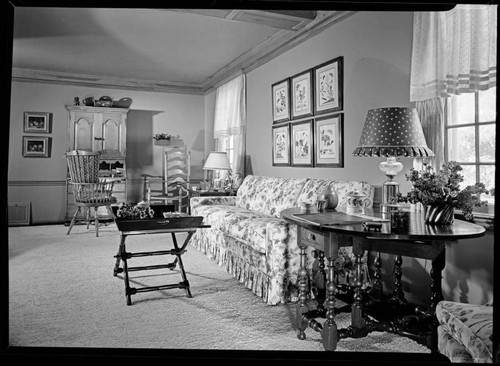 Rennick, Avery, residence. Interior and Living room — Calisphere