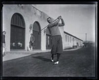 Golfer Leo Diegel mid swing, Los Angeles, 1920s — Calisphere