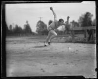 Charlie Paddock running, Los Angeles, circa 1926 — Calisphere