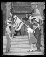 Solomon Finkelstein and Samuel Dubin with children at Breed Street Shul ...