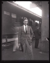 Count Roman Potocki departs from the train station, Los Angeles, 1928 ...