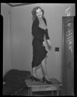 Faith Allen testifies in court, Los Angeles, 1934 — Calisphere