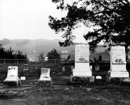 Sebastopol Cemetery, Sebastopol, California — Calisphere