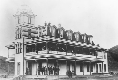 El Modena Hotel, El Modena, California, ca. 1888 — Calisphere