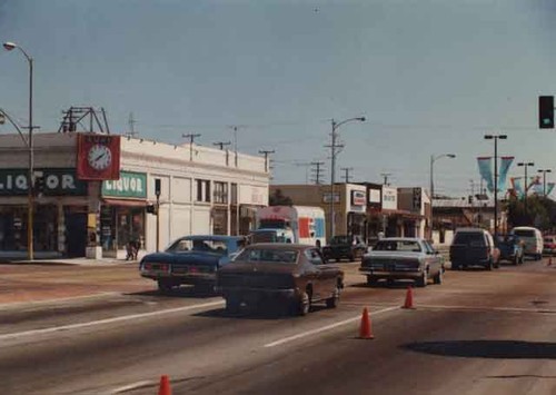 Traffic on Oxnard Blvd. at 5th Street — Calisphere