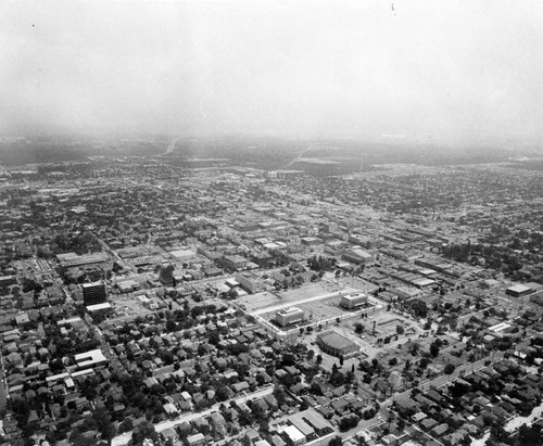Aerial view of Santa Ana in 1965 — Calisphere