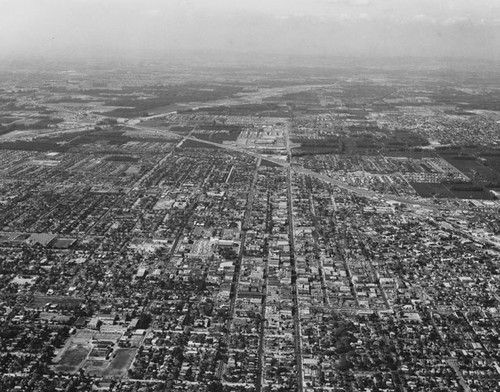 Aerial view of Santa Ana dated April 20, 1961 — Calisphere