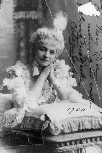 Madame Modjeska in 1900 — Calisphere