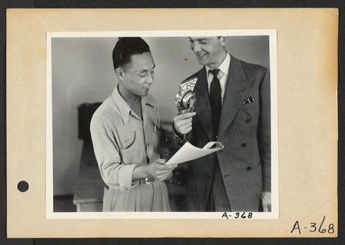 Poston, Ariz.--Kay Nishimura with Announcer Chet Huntley of CBS in a ...