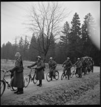 Swedish Army Manoeuvers. Bicycle army [Soldiers with bicycles, near ...