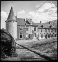 Vogue-Belgium 1940 [Solvay castle, Chateau de La Hulpe. Belgium ...