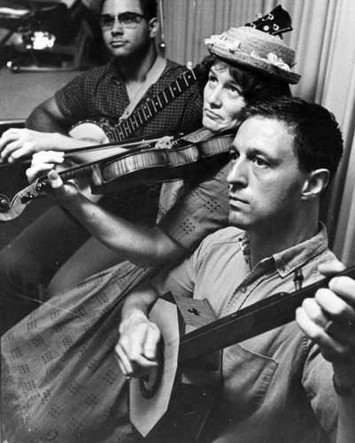 Banjoists, fiddlers plan pick-plunk — Calisphere