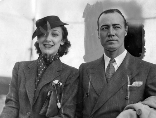 Dvorak and Fenton return from Hawaii — Calisphere