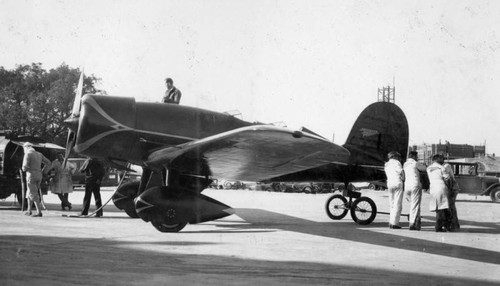 Lockheed 8 Sirius in Burbank — Calisphere