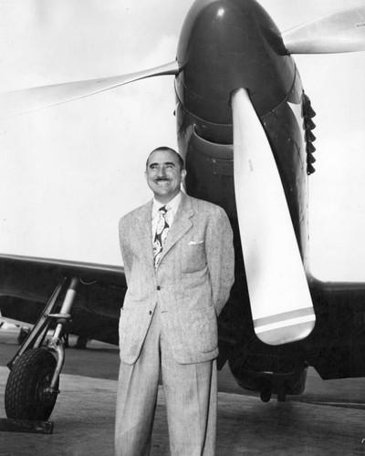 Paul Mantz breaks another record — Calisphere