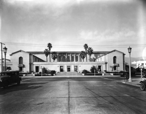 Front entrance, Pasadena Public Library — Calisphere