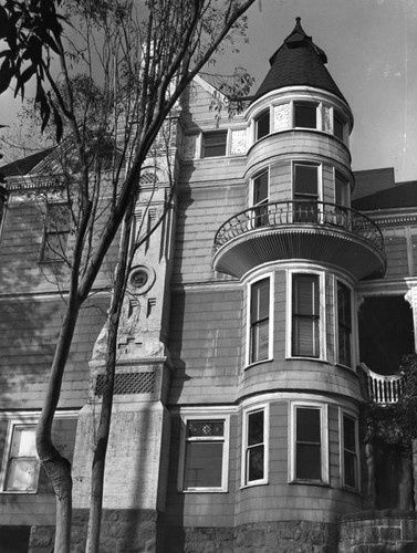 Hildreth Mansion, Bunker Hill — Calisphere
