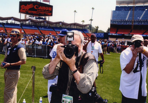 Gary Leonard at Dodger Photo Day, Dodger Stadium — Calisphere