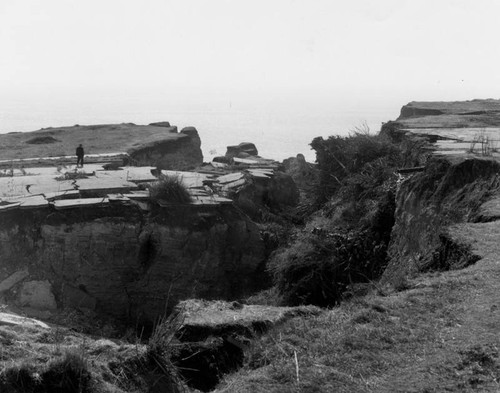 Sunken City, Point Fermin, view 2 — Calisphere
