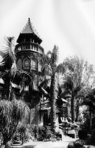 Edward L. Doheny Residence, Chester Place — Calisphere