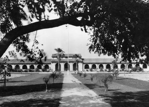 Fontana school — Calisphere