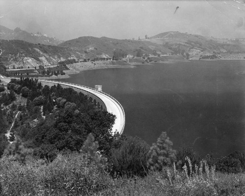 Mulholland Dam and Hollywood Reservoir — Calisphere