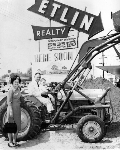 Work of Valley artist displayed by Etlin Co — Calisphere