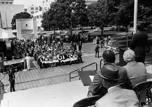 Israeli flag raising at City Hall — Calisphere