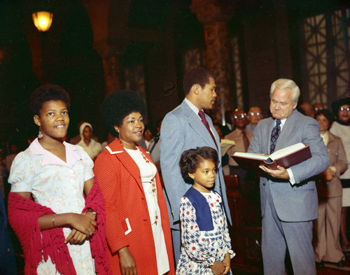 David Cunningham Jr. swearing in, 1973 — Calisphere