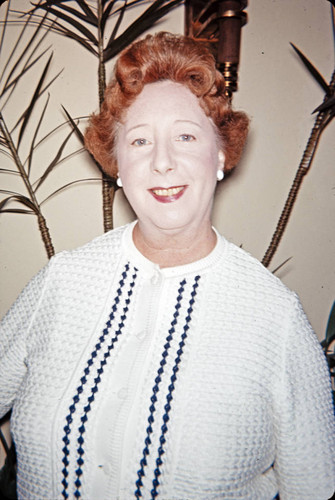 Mona Washbourne — Calisphere