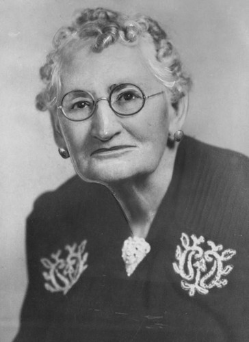 Mrs. Hannah Harris, accident victim — Calisphere