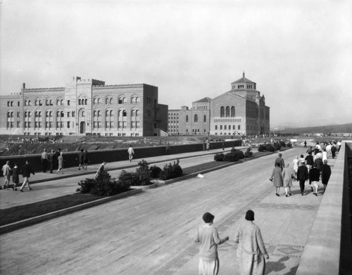 Physics building and library at UCLA — Calisphere