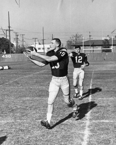 Bedsole takes honors in turn — Calisphere