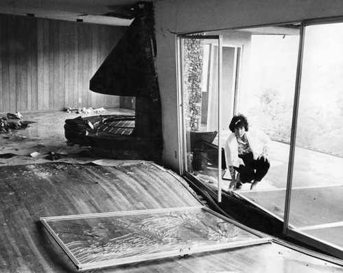 Encino owner hopes to save periled home — Calisphere