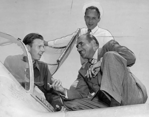 Bill Lear Jr. and Paul Mantz at the Bendix air race — Calisphere