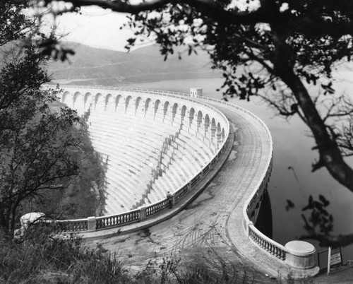 Mulholland Dam and Hollywood Reservoir — Calisphere