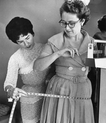 Lucille Ganz of North Hollywood, 'Most Beautiful you' contest winner ...