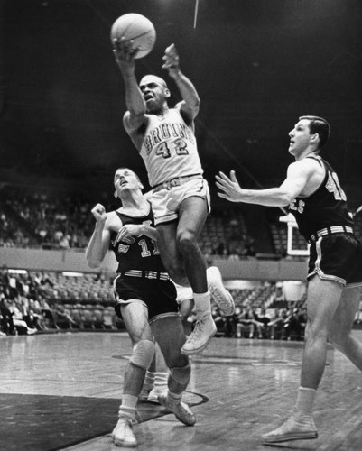 UCLA's 'Wonderful' Walt Hazzard scores against Washington — Calisphere
