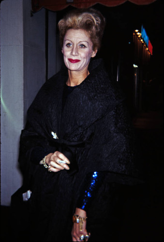 Margaret Leighton in New York City — Calisphere