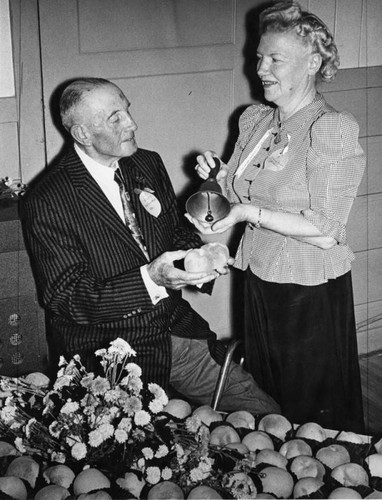 Pioneers recall 'old days — Calisphere