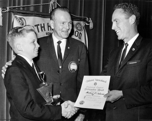 Speaker receives Optimist award — Calisphere