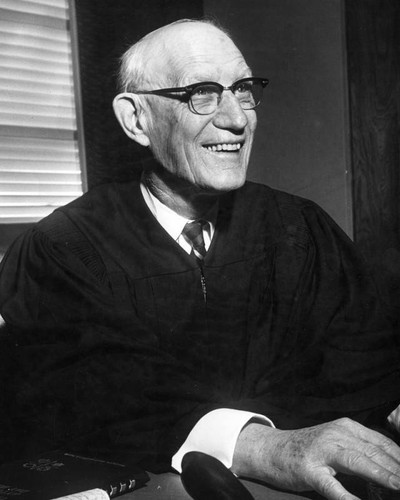 Hamner set for leisure — Calisphere