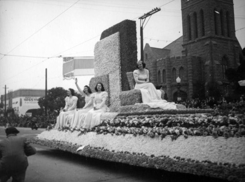Rose Parade Queen, 51st Annual Tournament of Roses, 1940 — Calisphere