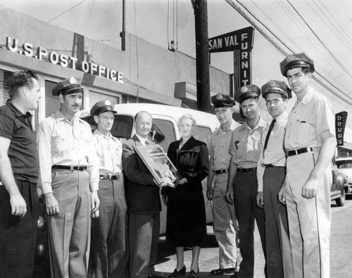 Cite mailmen for safe driving — Calisphere