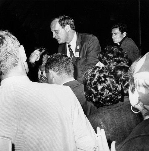 Frank Mankiewicz speaks — Calisphere